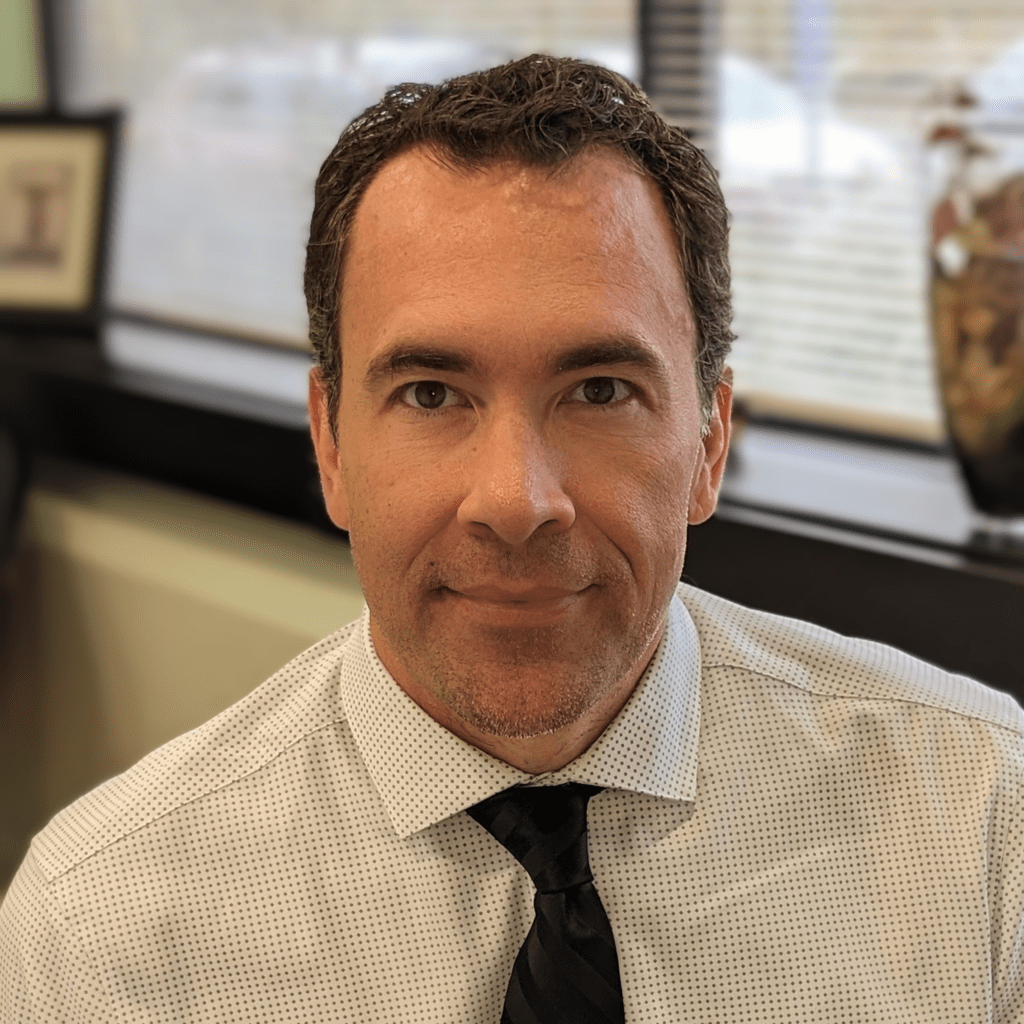 Expert Chiropractor Norwalk CT | Dr. Thomas French